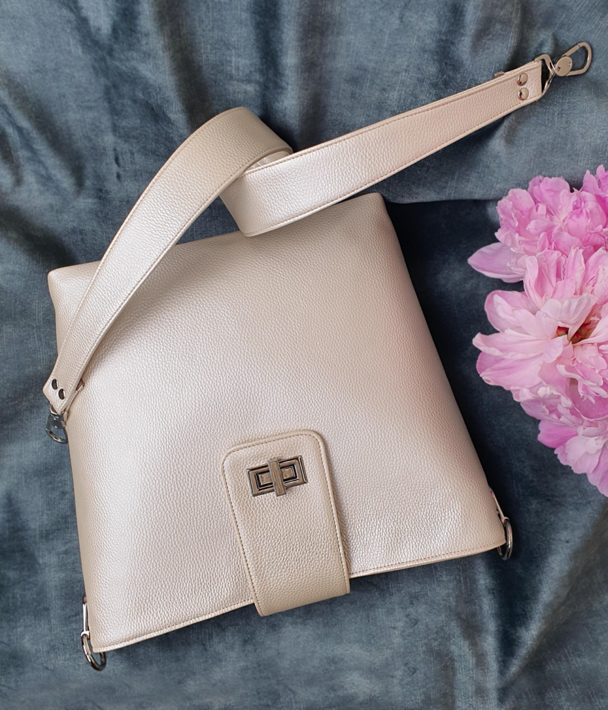 Bella Tote and Handbag Sewing Pattern - Petal Sewing Patterns