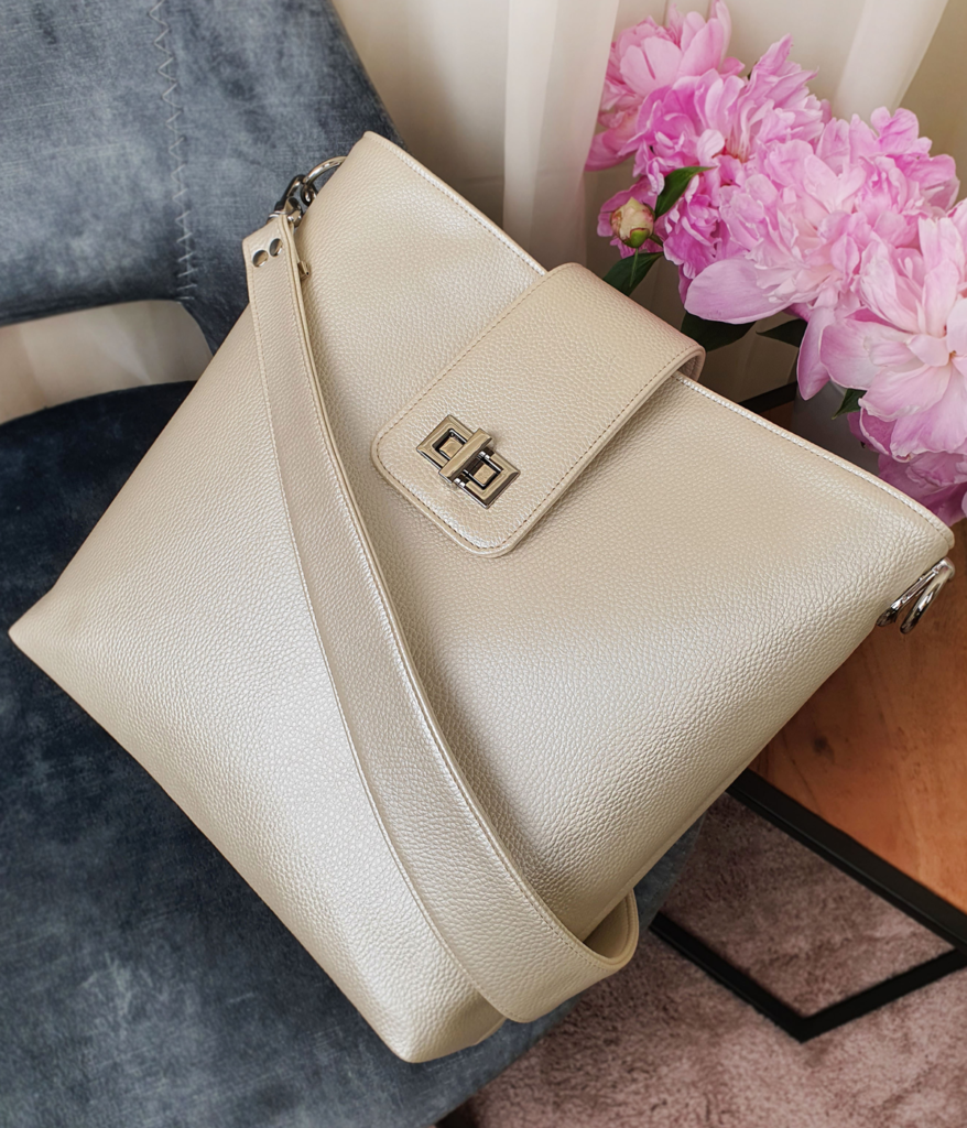 Bella Tote and Handbag Sewing Pattern - Petal Sewing Patterns
