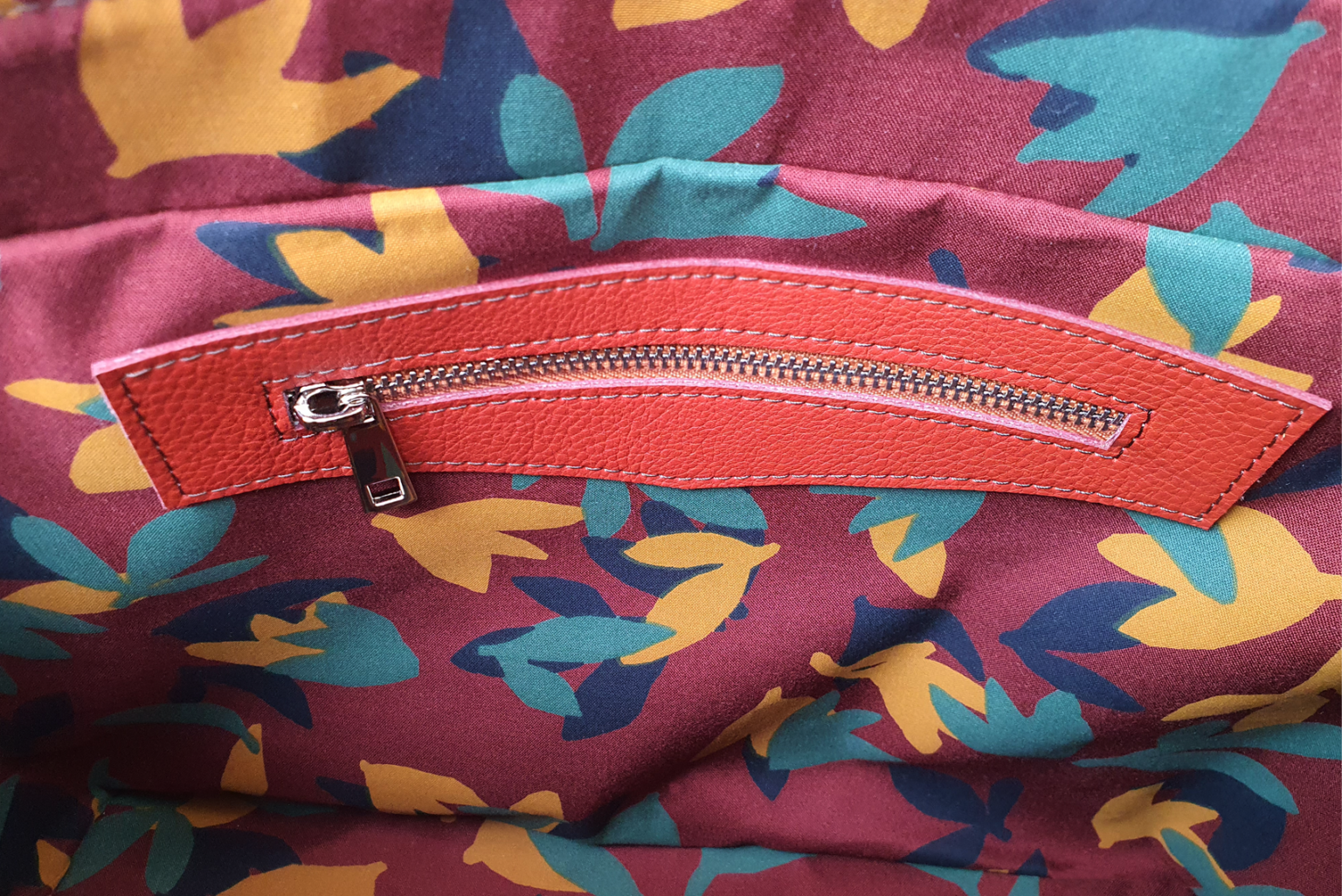 Isabella Tote Sewing Pattern - Petal Sewing Patterns