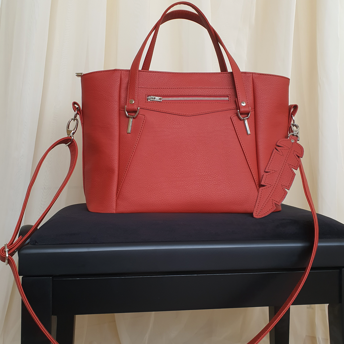 Isabella Tote Sewing Pattern - Petal Sewing Patterns